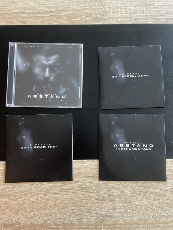 Kc Rebell - Abstand Fanboxinhalt | Kaufen auf Ricardo