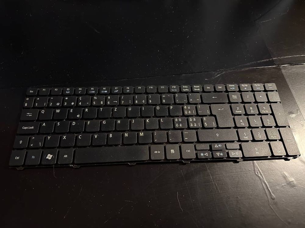 Clavier hp Z Book 150 g3 (D'occasion) à Ulmiz pour CHF 20 – retrait ...