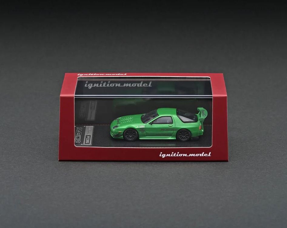 Ignition Model 1:64 Mazda RX-7 (FC3S) RE Amemiya Green (Neu und originalverpackt) in ...