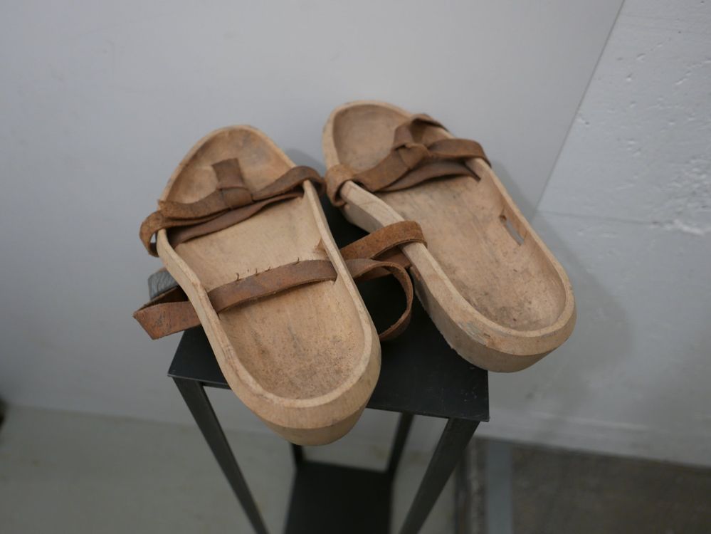 Holzsandalen (Länderböde) | Kaufen auf Ricardo