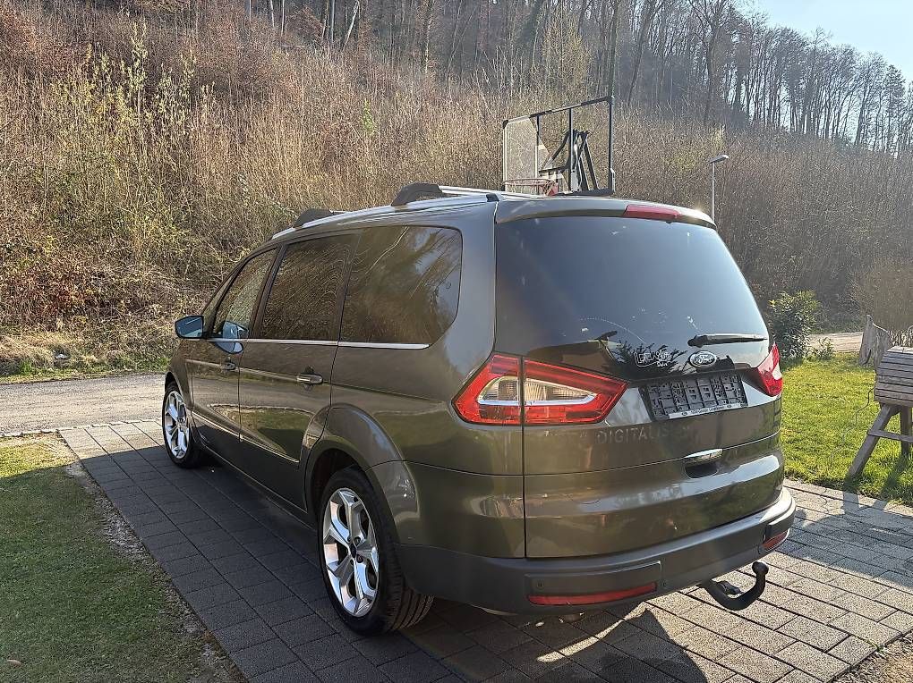 Stilvolle Auto Mit 7 Sitzen Gebraucht Kaufen Bilder