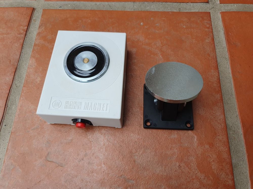 Türhalte-Magnet von HAHN-MAGNET 24 Volt mit Gegenstück (Neu (gemäss ...