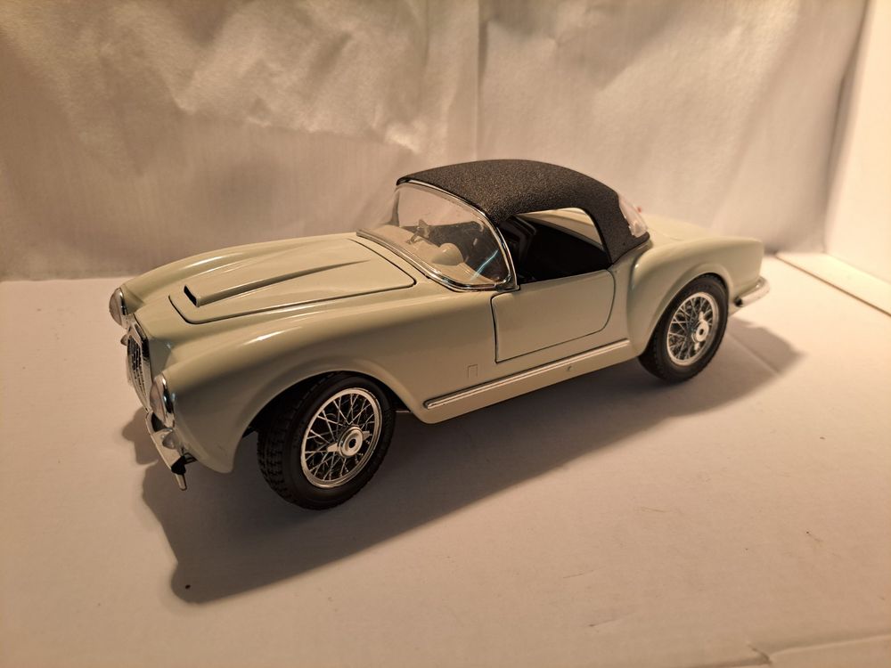 Bburago Modellauto 1:18 Lancia – Modell Aurelia B24 Spider 1 (Defekt) in Obfelden für CHF 10 ...