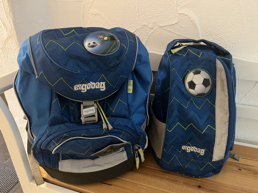 Ergobag Schuleucksack und Sportrucksack Fussball (Gebraucht) in für CHF ...