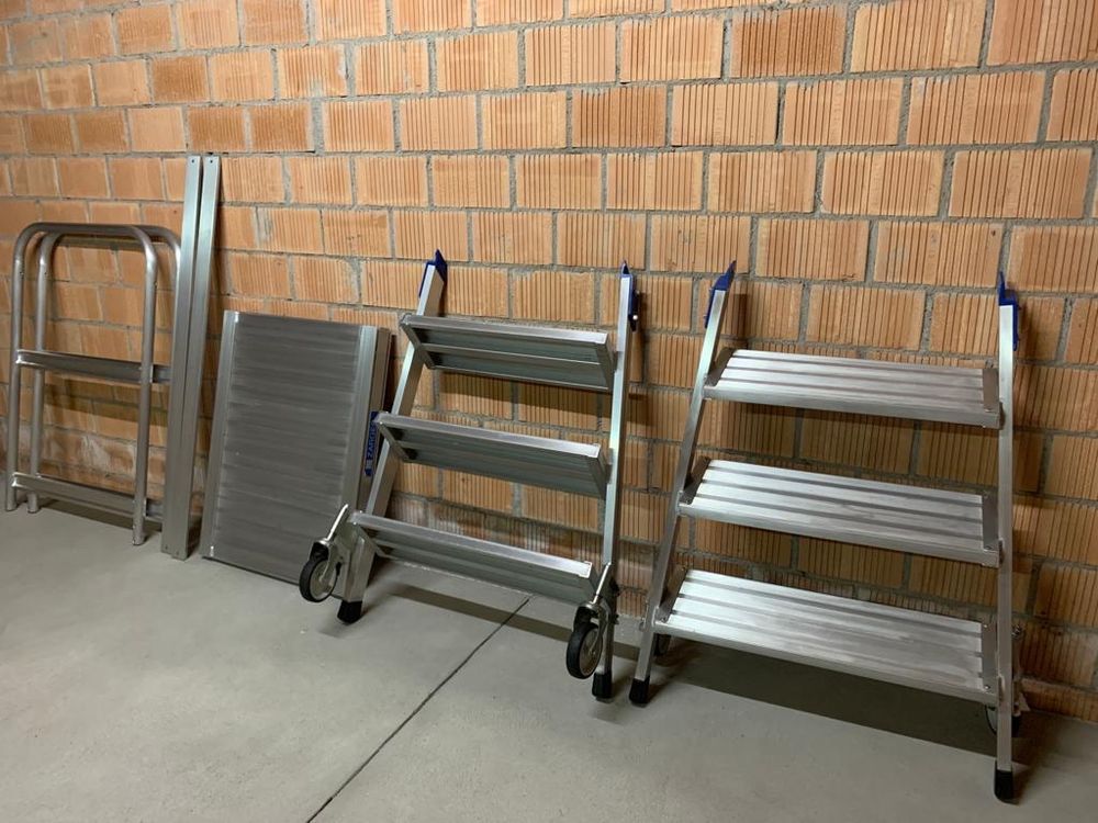 Zarges Podestleiter Z 600 ( ZW41982 ) (Gebraucht) in Moosseedorf für ...