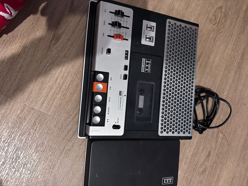 ITT stereo recorder 730 + Mikrofon ITT (Gebraucht) in Unterägeri für ...