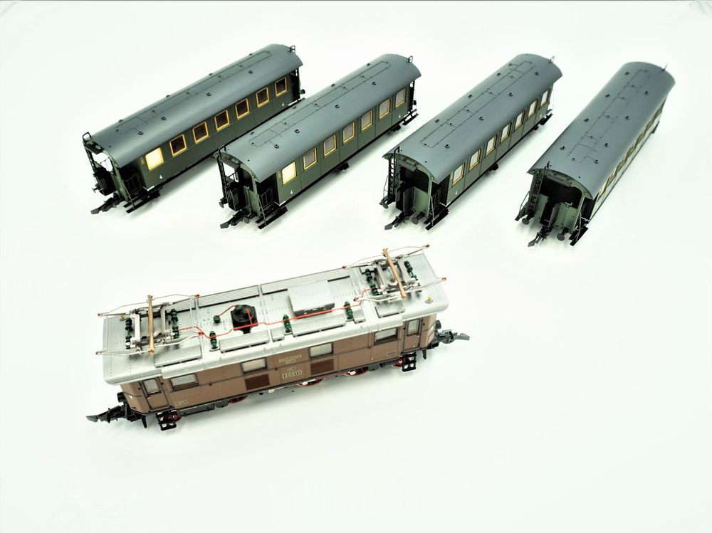 Roco 43048 Personenwg. und Lok E32 Set (Gebraucht) in Pratteln für CHF ...