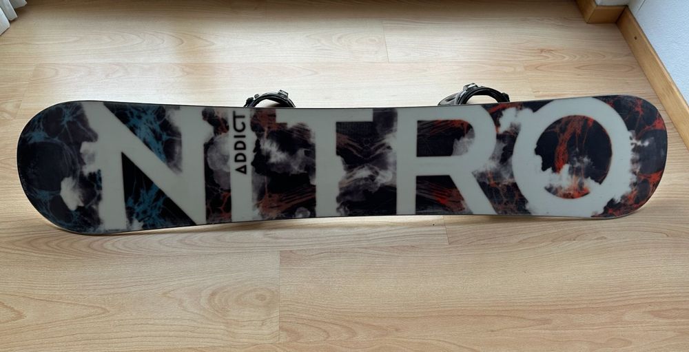 Nitro Addict 153 Snowboard inkl. Raiden Bindungen – super (Gebraucht ...