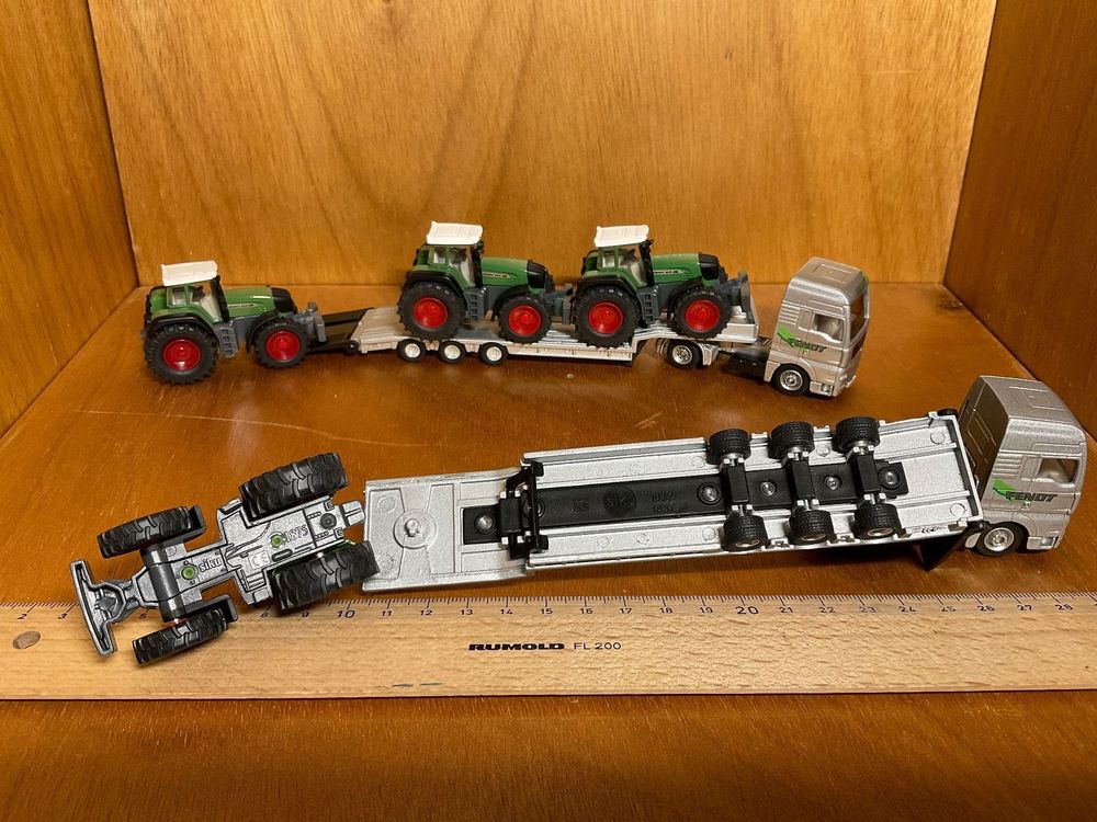 SIKU 1840: Tieflader mit Fendt Traktoren | Kaufen auf Ricardo
