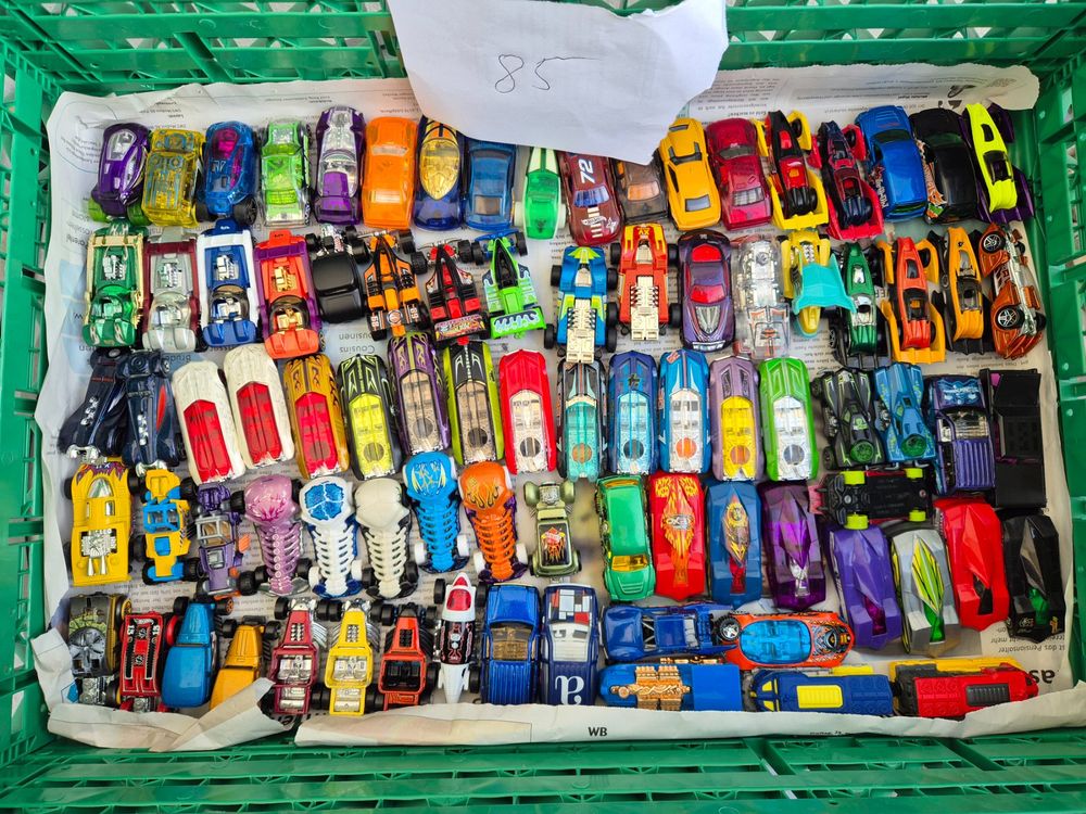 Hot Wheels 85 Stück (Gebraucht) in Oberbuchsiten für CHF 46 – mit ...