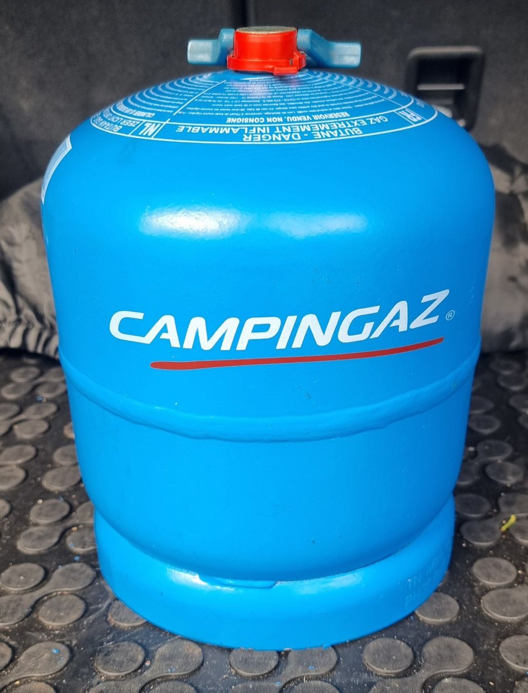 Campingaz Gasflasche R907 Neue gefüllt & plombiert 6 Liter (Neu und originalverpackt) in ...