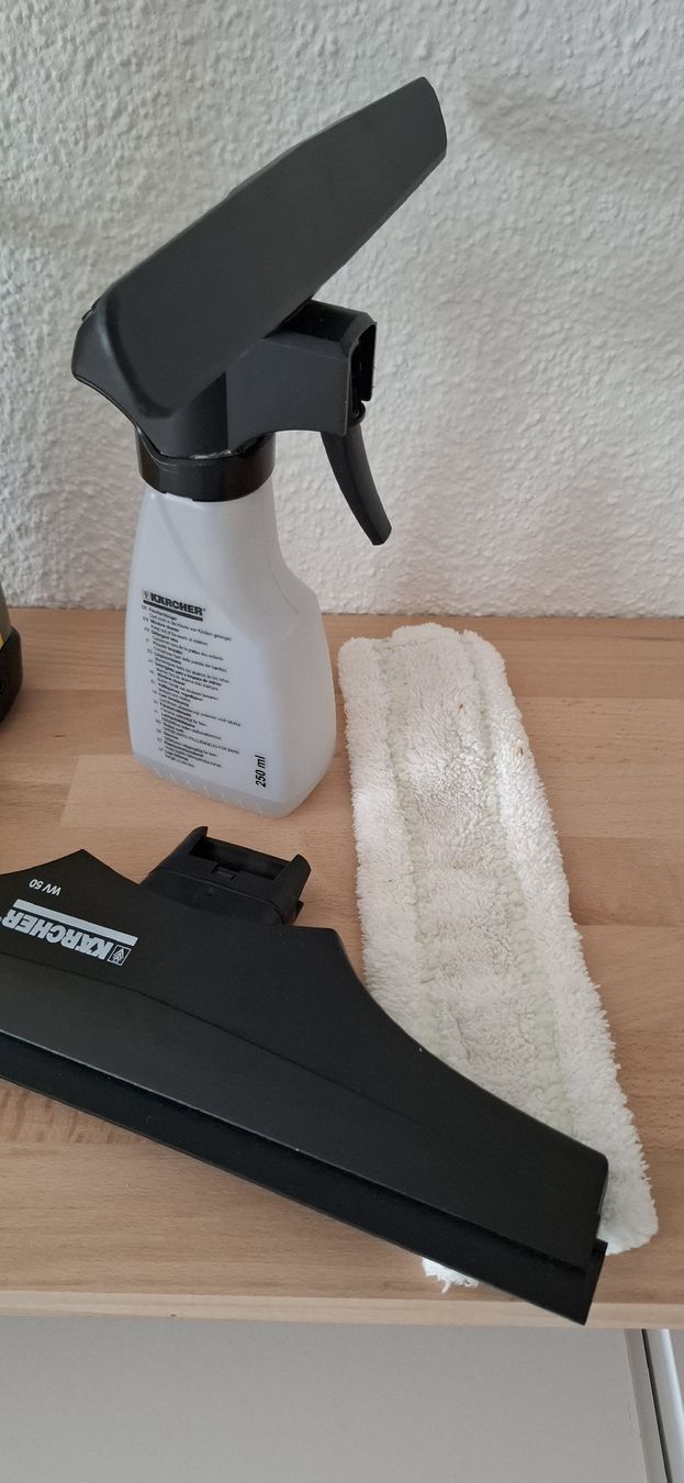 Kärcher WV 50 Plus - Fensterreiniger Set, Komplett! (Gebraucht) in ...