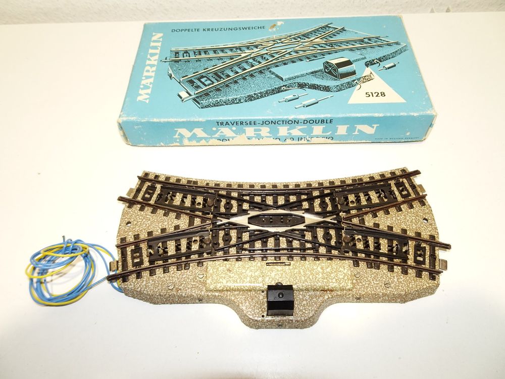 Märklin M-Gleis Doppelte Kreuzungsweiche HO 5128 (W4) | Kaufen auf Ricardo