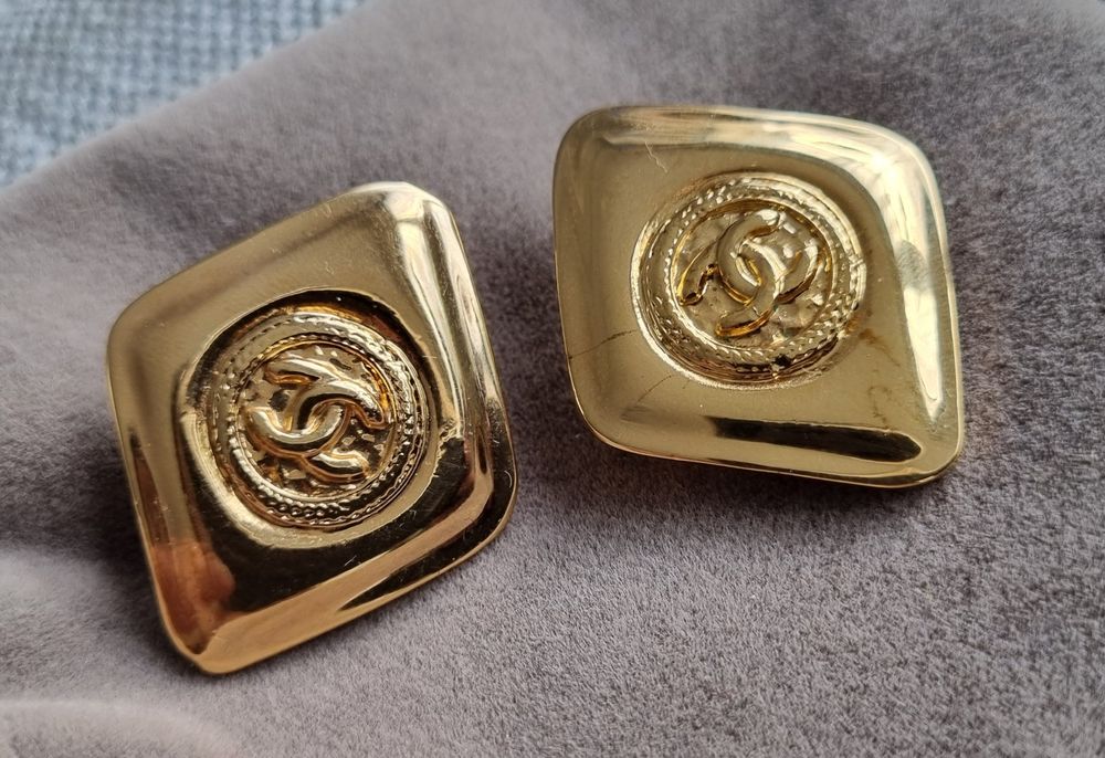 Chanel original Vintage Ohrringe / Ohrclips (Gebraucht) in Naters für CHF 146 – mit Lieferung ...