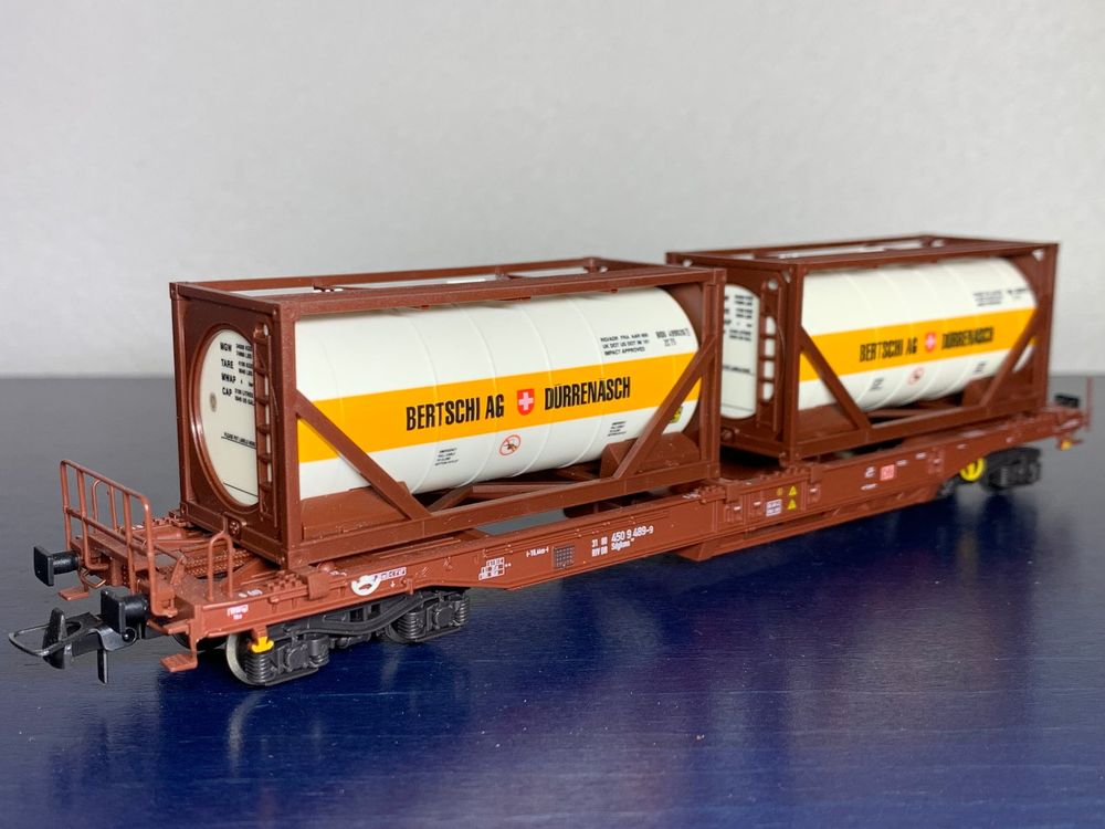 Containertragwagen beladen 2x Tankcontainern BERTSCHI (Gebraucht) in ...