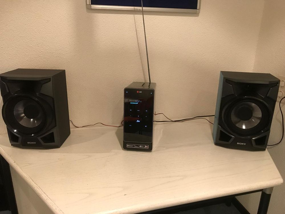 LG Micro Hifi System (Gebraucht) in Winterthur für CHF 5 – nur Abholung ...