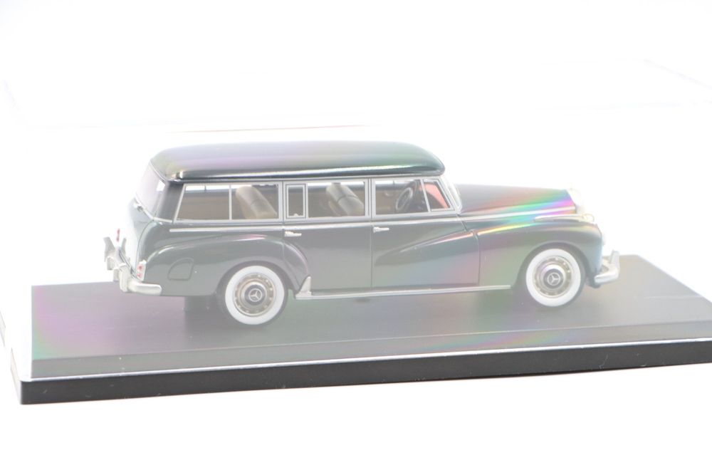 Mercedes 300C Binz Kombi 1956 1:43 BOS Models (Neu und originalverpackt ...
