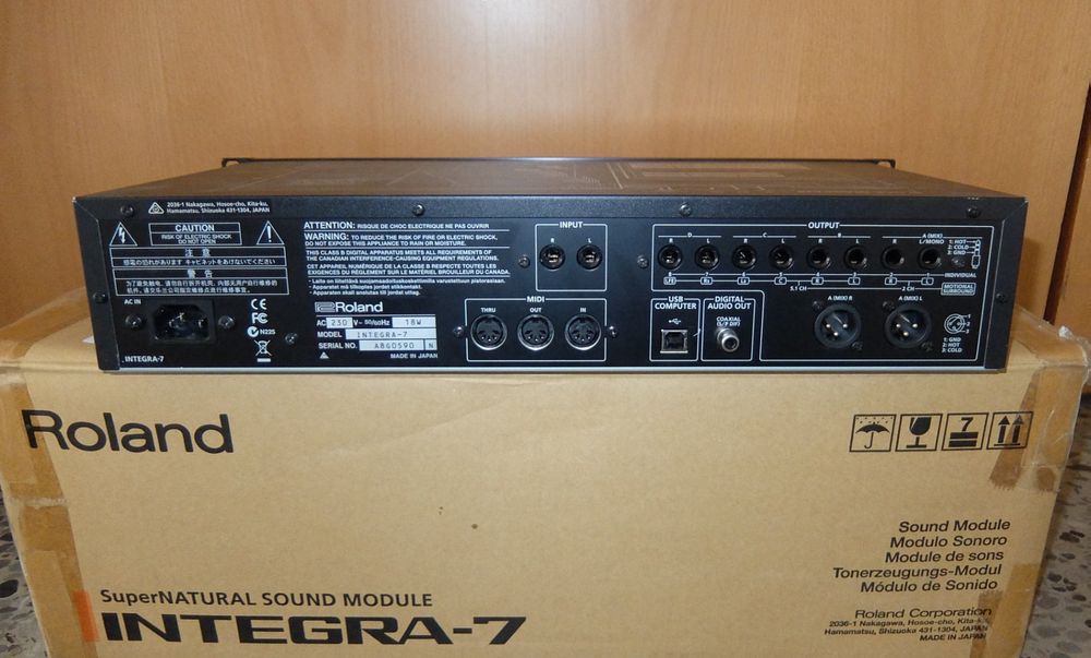 Roland Integra 7 Supernatural Soundmodul TOP Zustand | Kaufen auf Ricardo