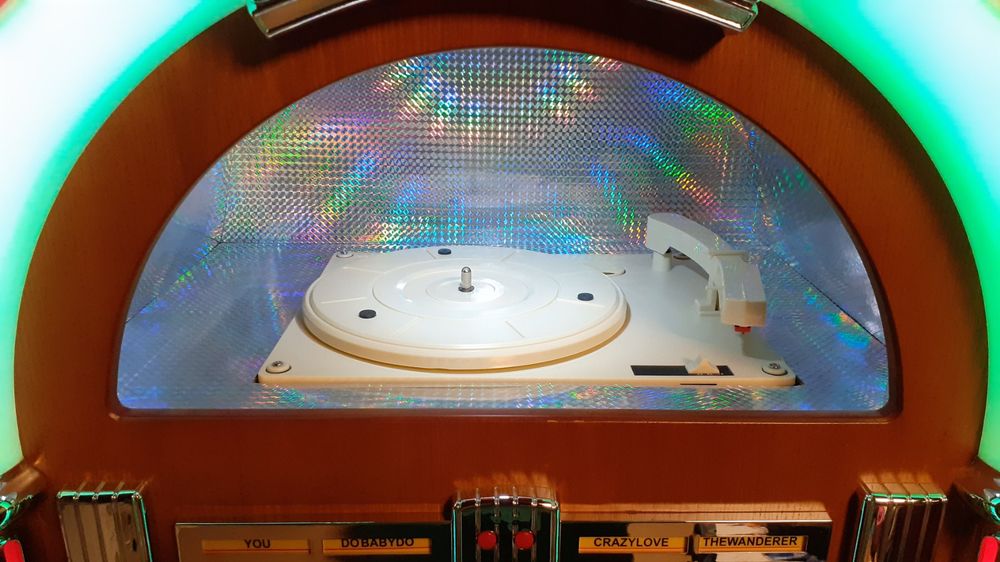 Jukebox "Ricatech" im Wurlitzer Design Radio CD Plattensp. (Gebraucht) in Wetzikon ZH für CHF ...