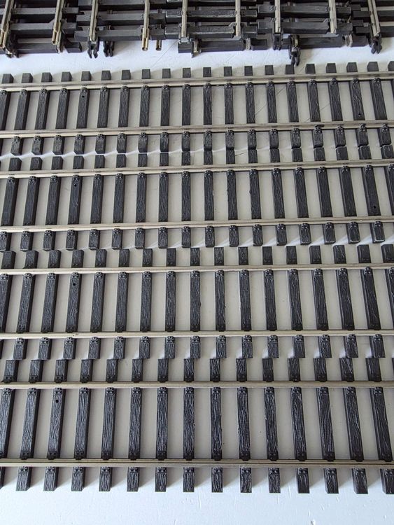 16 Stück gerade Gleise 30,5 cm, GS =, Atlas/Roco Nr. 0001 (Gebraucht ...