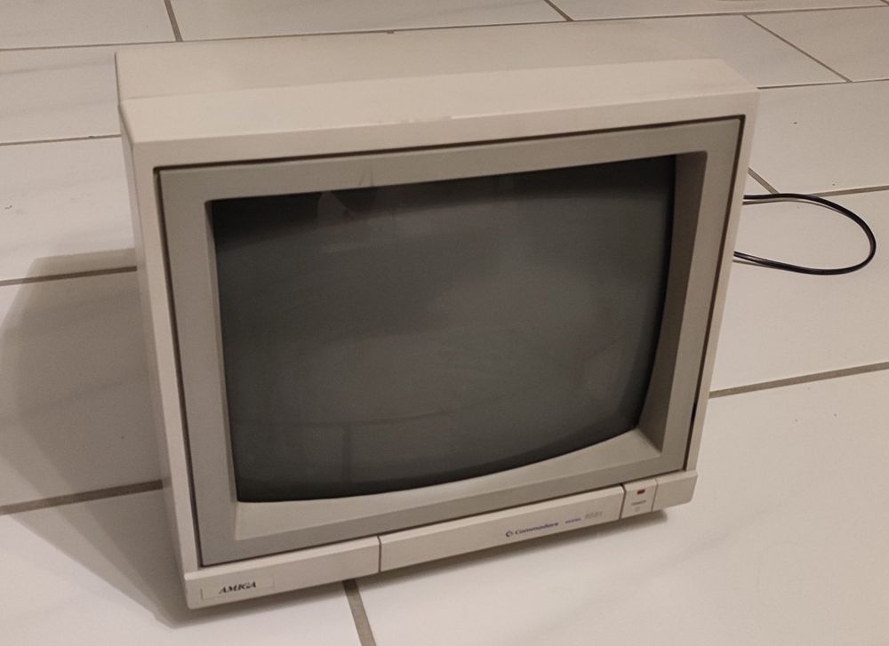 Monitor Amiga Commodore Model 1081 (Gebraucht) in Aesch (Neftenbach ...