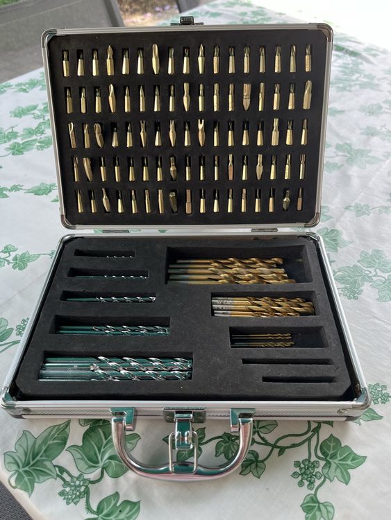 Bohrer-Set (Neu (gemäss Beschreibung)) in Aegerten für CHF 50 – mit ...