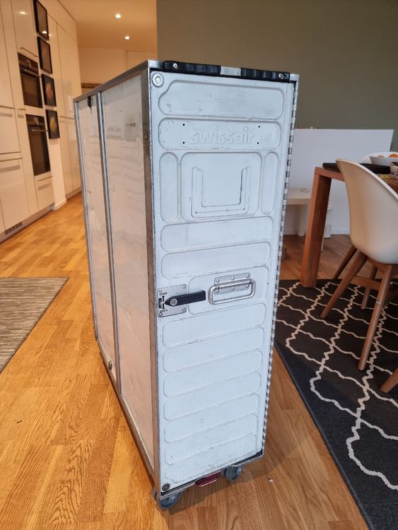 Original Swissair Trolley, mit Trays und Crossairgläsern | Kaufen auf ...