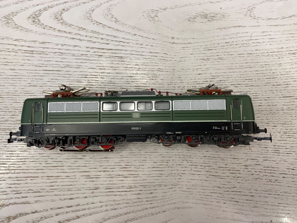 Märklin 3057 DB BR 151 grün (Gebraucht) in Lupsingen für CHF 115 – mit Lieferung auf Ricardo kaufen