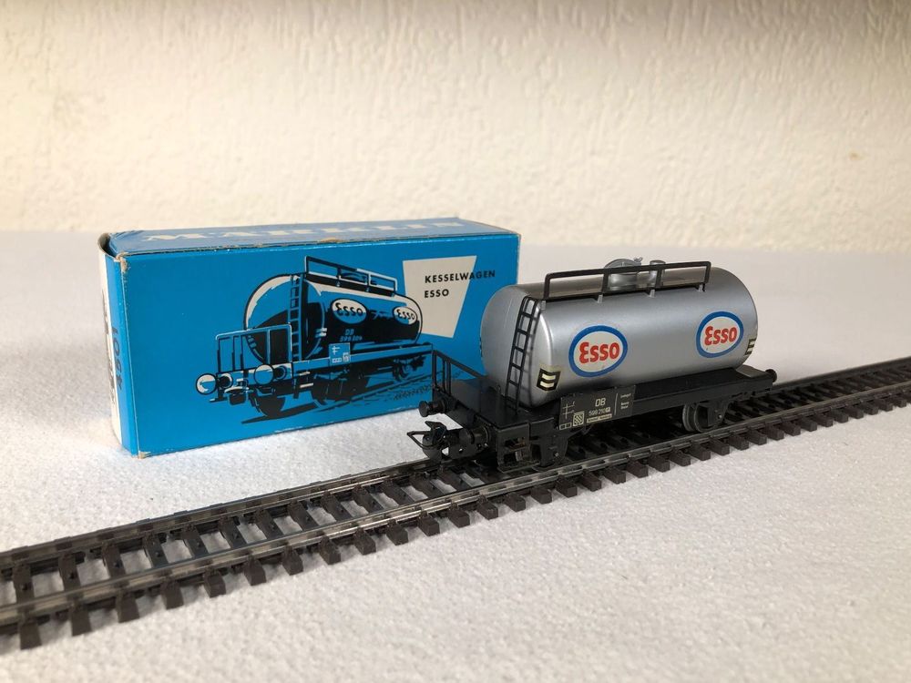 Märklin 4501 - Kesselwagen Esso (Gebraucht) in Volketswil für CHF 9 ...