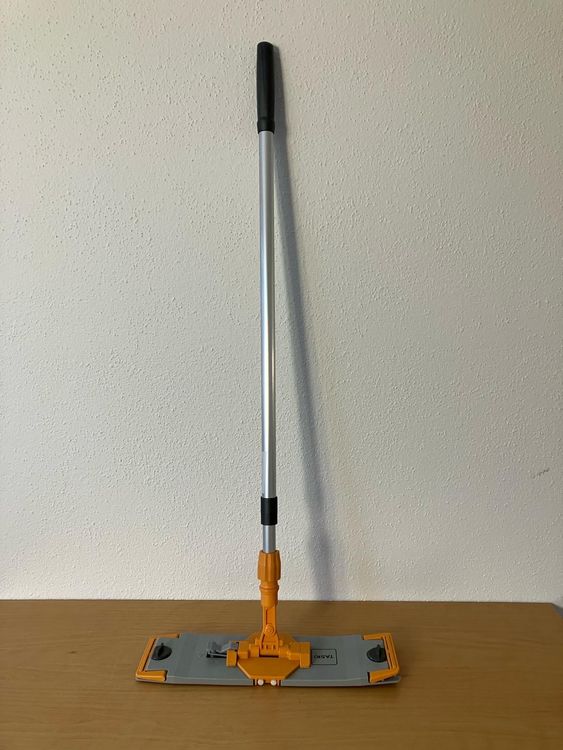 Taski Swingmopklapphalter 45cm mit Teleskopstiel 110-180cm (Gebraucht) in Zuzwil SG für CHF 70 ...