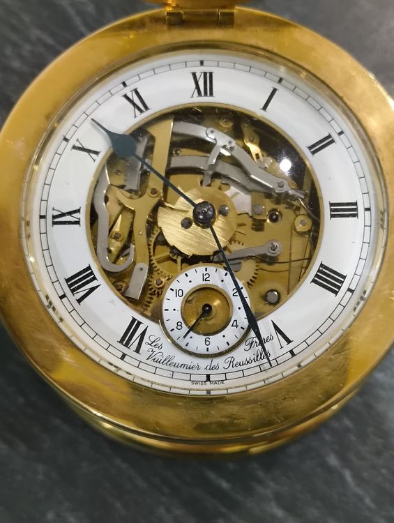 horloge de table " les frères Vuilleumier des reussilles" (Gebraucht) in Avenches für CHF 1837 ...