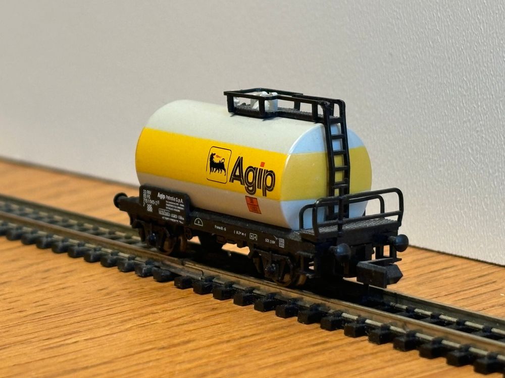 a128 Neuwertig: Kesselwagen AGIP (Spur N) (Neu (gemäss Beschreibung ...
