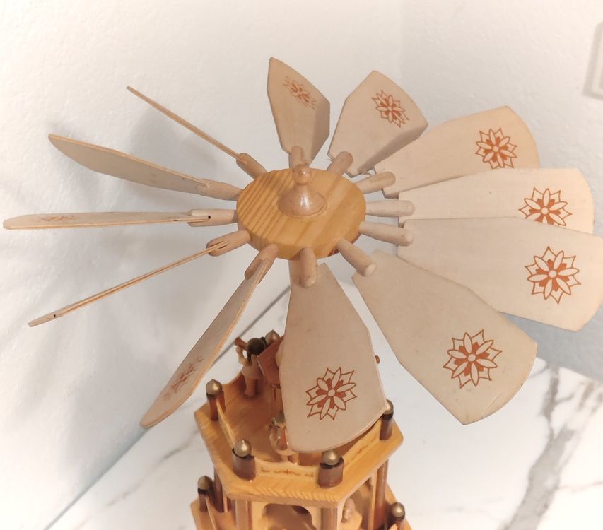 Pyramide Erzgebirge Natur-Holz Weihnachtspyramide Handarbeit (Gebraucht ...