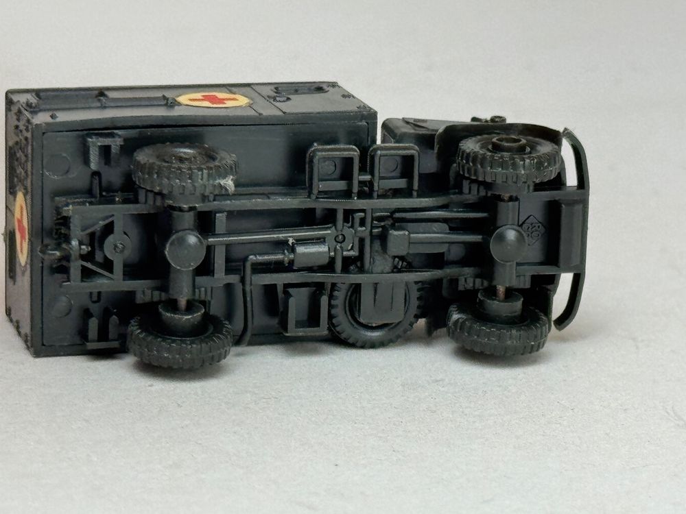 GB1- Roco Militär Unimog Kasten Rotes Kreuz (Gebraucht) in Elm für CHF ...