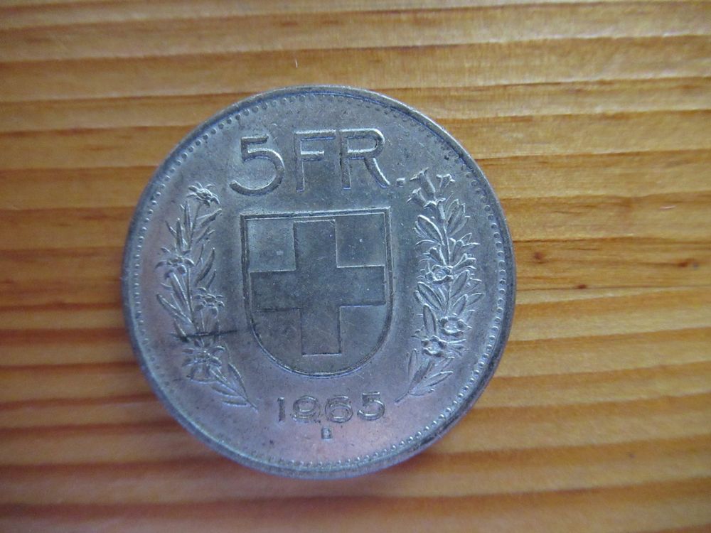 5 FRANKEN SILBERMÜNZE 1965 (Gebraucht) in Moosseedorf für CHF 9.9 – mit Lieferung auf Ricardo kaufen