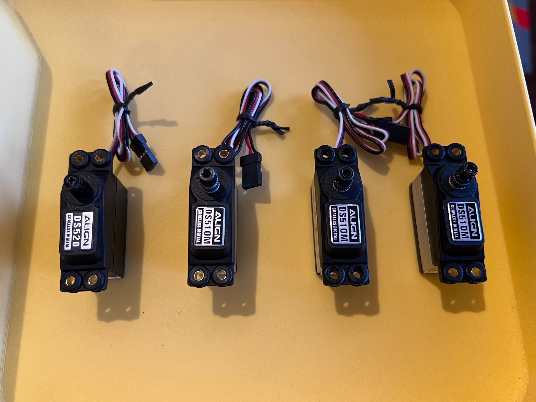Trex Align Servo Set für 500er Heli (Gebraucht) in Uttigen für CHF 154 ...