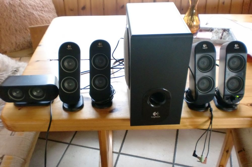 Logitech 5.1 Surround Sound System - Top Zustand! (Gebraucht) in ...