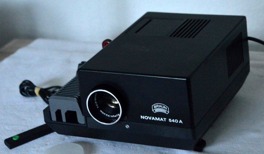 Diaprojektor / Projecteur Braun Novamat 540A (Gebraucht) in Collonges ...