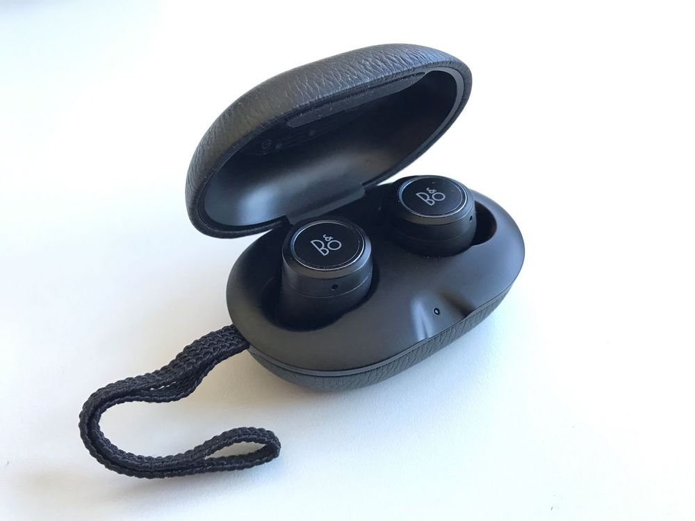 Bang & Olufsen Beoplay E8 (1st. Gen) (Defekt) in Boncourt für CHF 15 ...