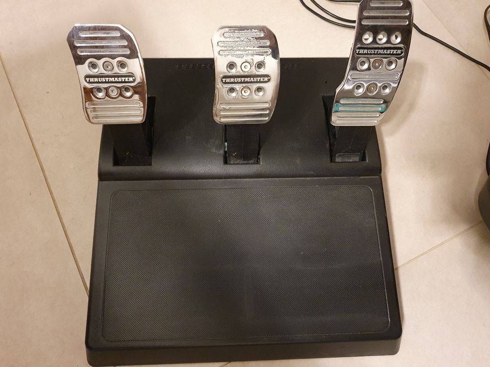 Thrustmaster TMX Pro für XBox und PC | Kaufen auf Ricardo