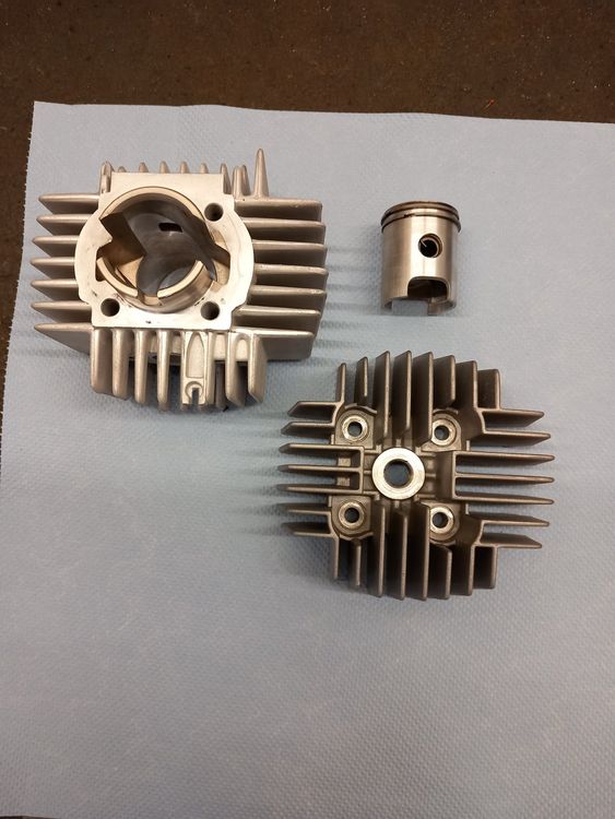 Puch Maxi / X30 Sport Zylinder, Kolben und Zylinderkopf (Gebraucht) in Kerns für CHF 60 – mit ...