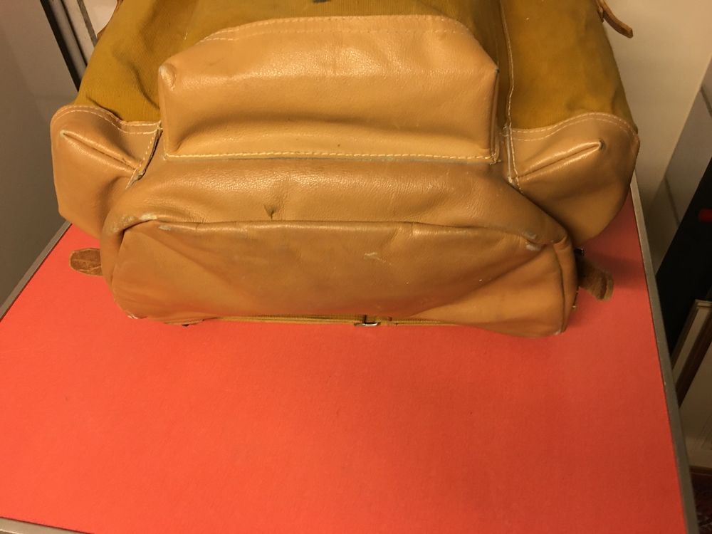 Alte Rücksack für Wandern, Stoff und Leder, Robust und Stark (Gebraucht ...