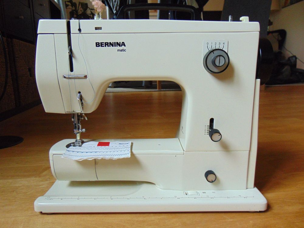 Nähmaschine Bernina 810, mit 8 Stichprogrammen, ab Service (Gebraucht ...