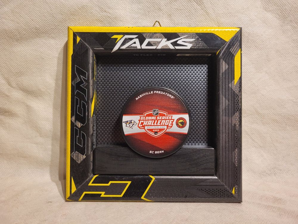 Nashville Predators - SC Bern Global Series Challenge Puck (Gebraucht ...