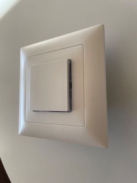 Lichtschalter mit blauem Licht (Neu (gemäss Beschreibung)) in Recherswil für CHF 20 – mit ...
