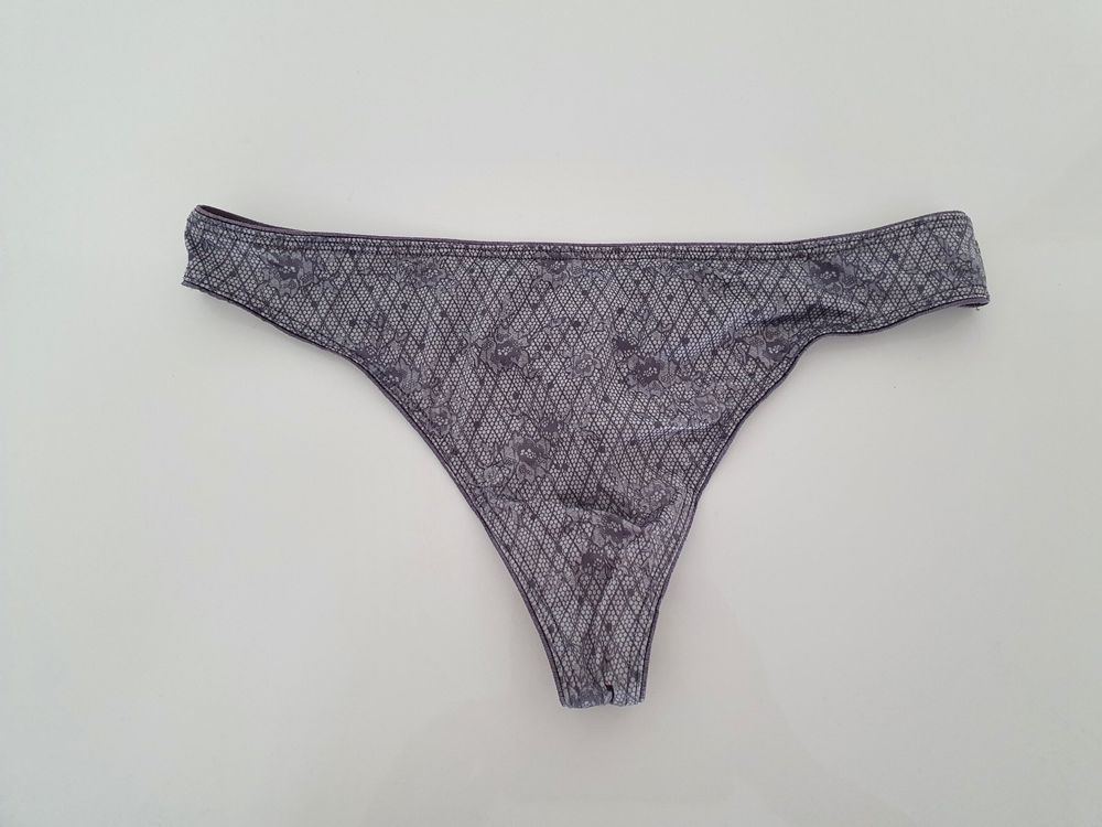 Victoria`s Secret String Gr. M (Gebraucht) in Thalwil für CHF 4.5 – mit ...