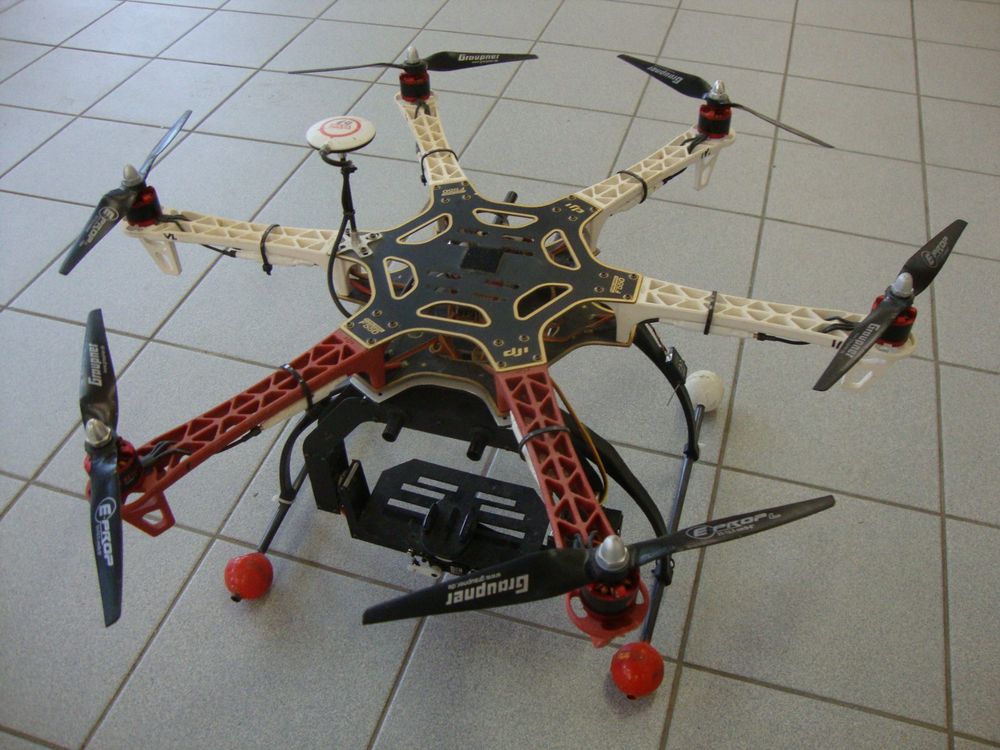 DJI Flame Wheel F550 Hexacopter (Gebraucht) in Degersheim für CHF 220 ...