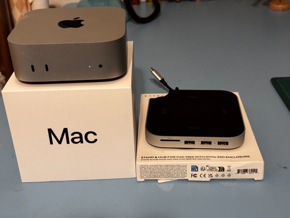 Mac Mini M4 64GO ram 1 To + Stand&HUB SATECHI (Gebraucht) in Bern für ...