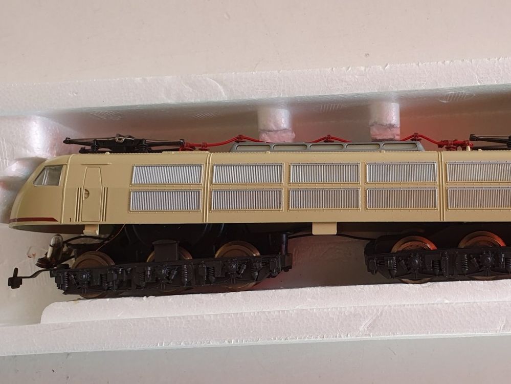 E 103 Gehäuse u. Motor | Kaufen auf Ricardo