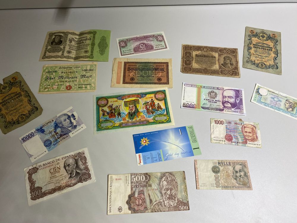 LOT Banknoten ganze Welt /// C259 | Kaufen auf Ricardo
